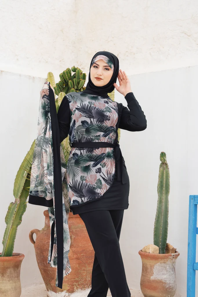 Découvrez Nos Maillots de Bain & Burkinis - MAYA SQUARE